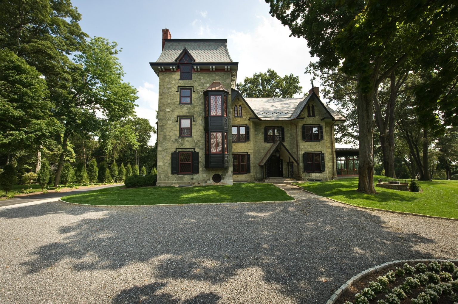 Serpentine Stunner - County Lines Online